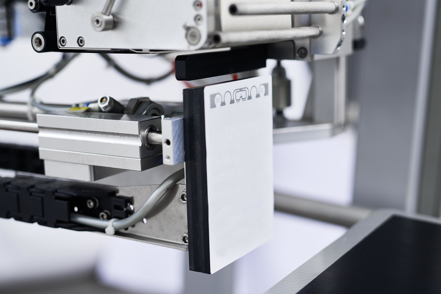 Products - Logopak - The perfect Labelling System.