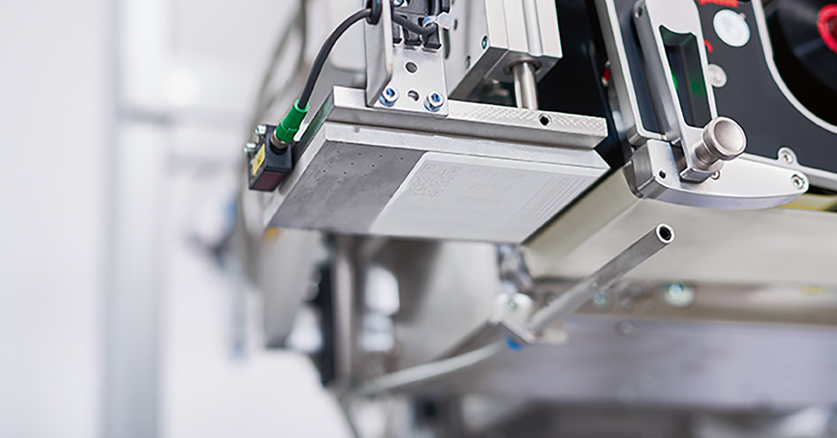 “Faster. Safer. Greener.” meets “Smart – Sustainable – Safe” – Logopak ...